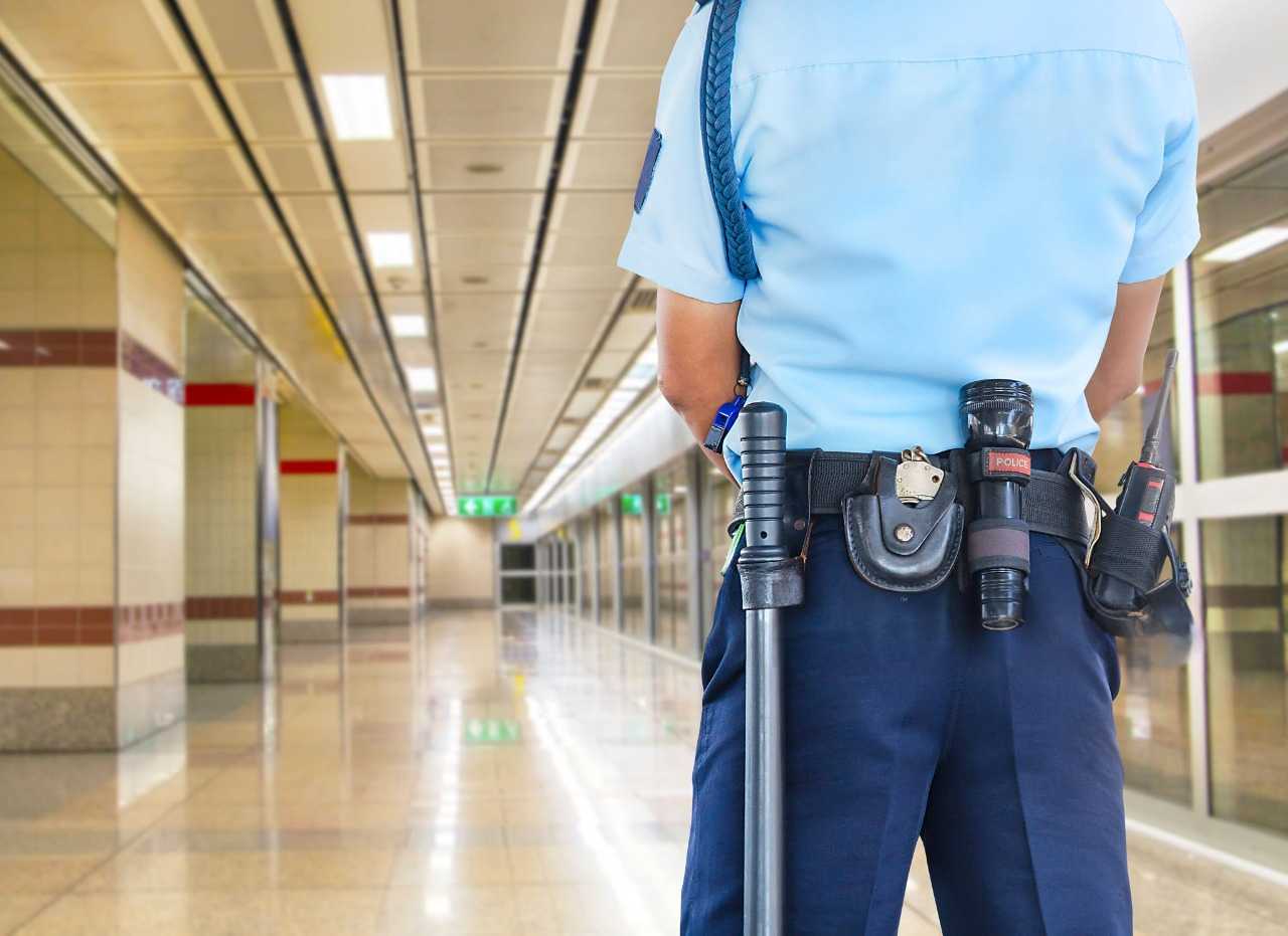 How Security Guards Enhance Customer and Employee Safety - Security ...